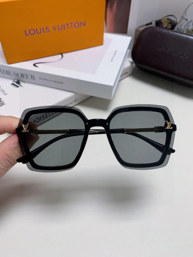 Precise copy Louis Vuitton Sunglasses