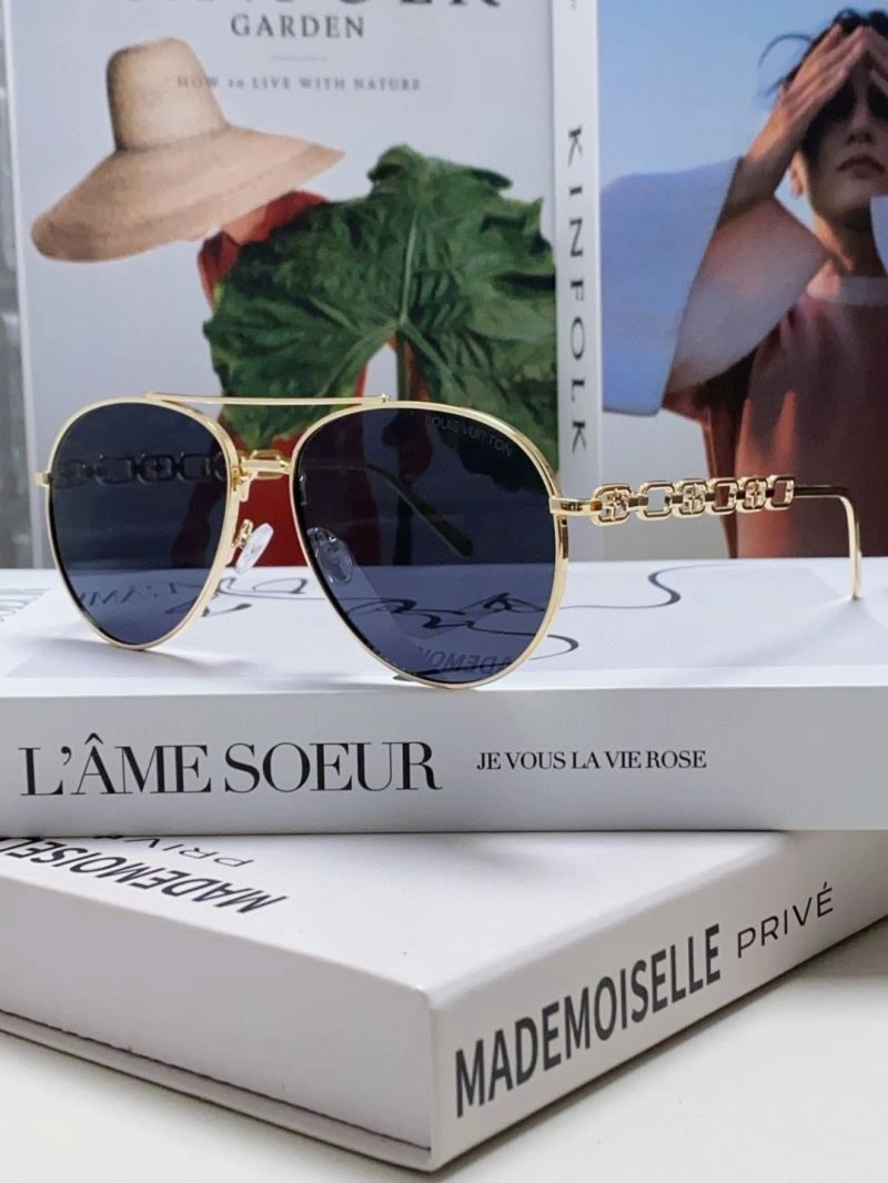 Exact replica Louis Vuitton Sunglasses
