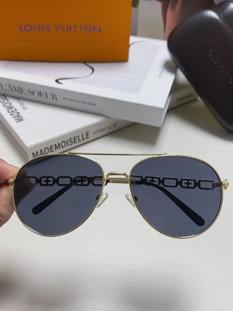 Exact replica Louis Vuitton Sunglasses