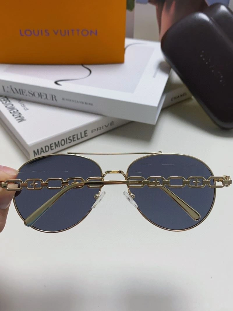 Exact replica Louis Vuitton Sunglasses