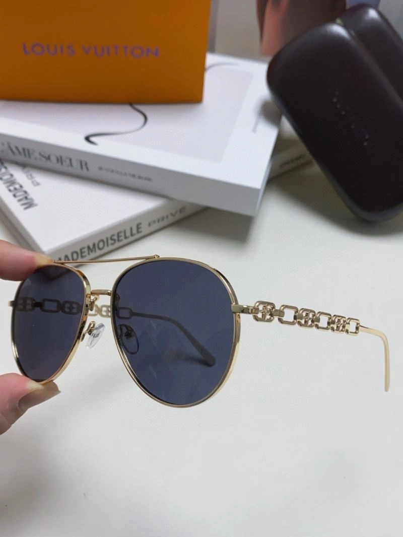 Exact replica Louis Vuitton Sunglasses