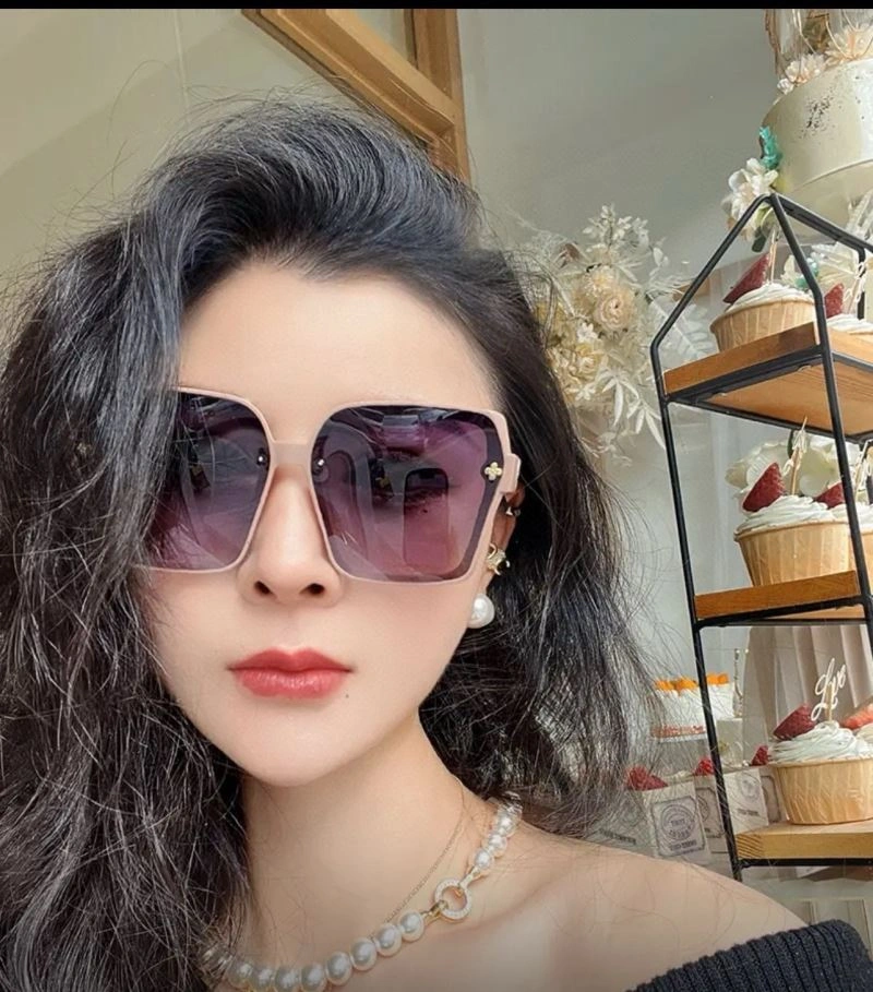 Top mirror Louis Vuitton Sunglasses