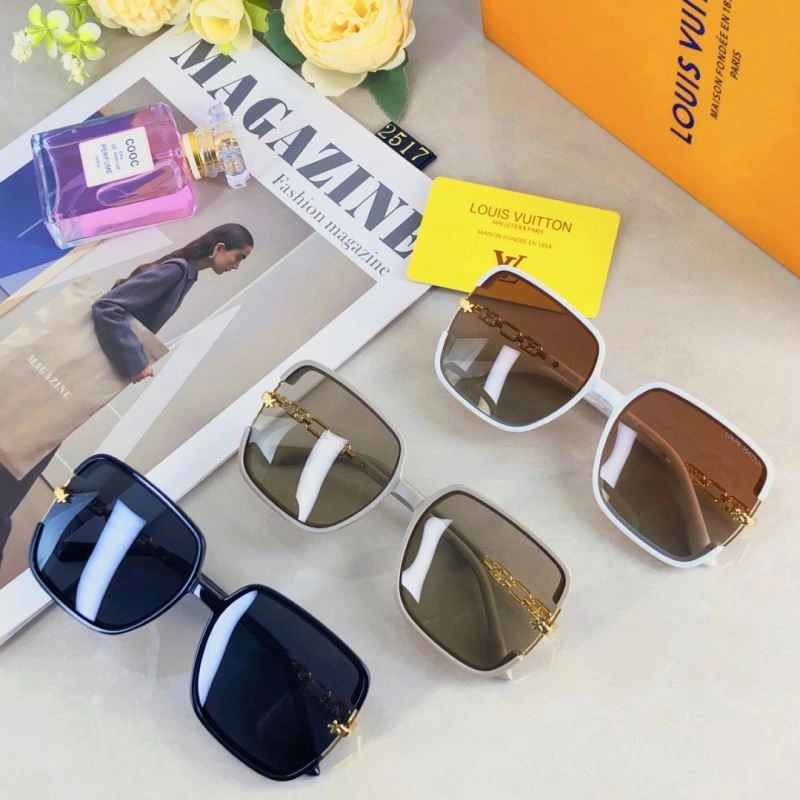 Accurate model Louis Vuitton Sunglasses