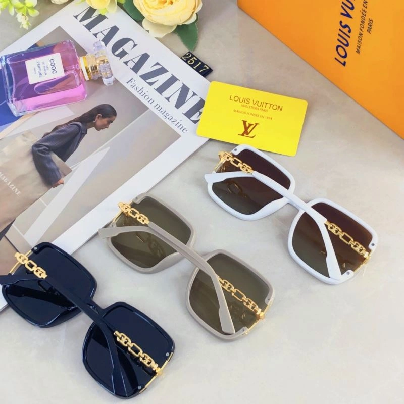 Accurate model Louis Vuitton Sunglasses