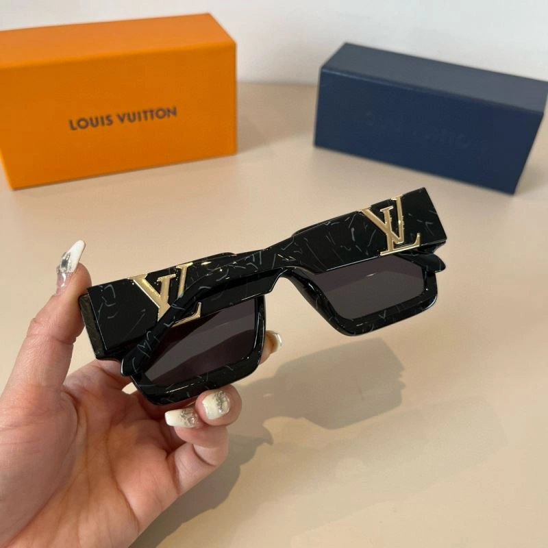 Reasonably priced Louis Vuitton Sunglasses