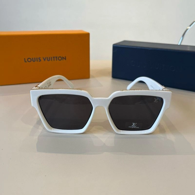 Low-cost Louis Vuitton Sunglasses