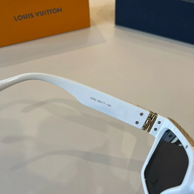 Low-cost Louis Vuitton Sunglasses