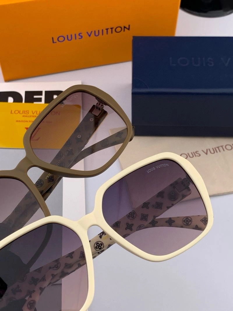 Mirror quality Louis Vuitton Sunglasses