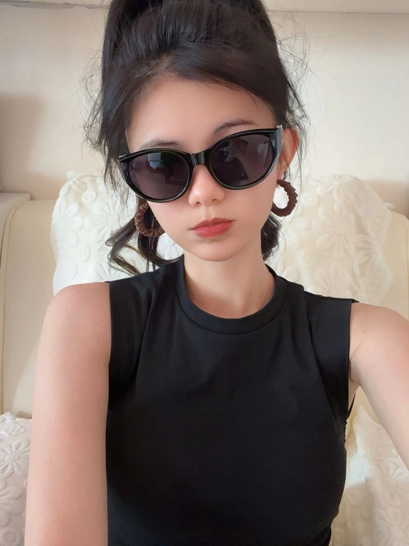 Brand-original Louis Vuitton Sunglasses