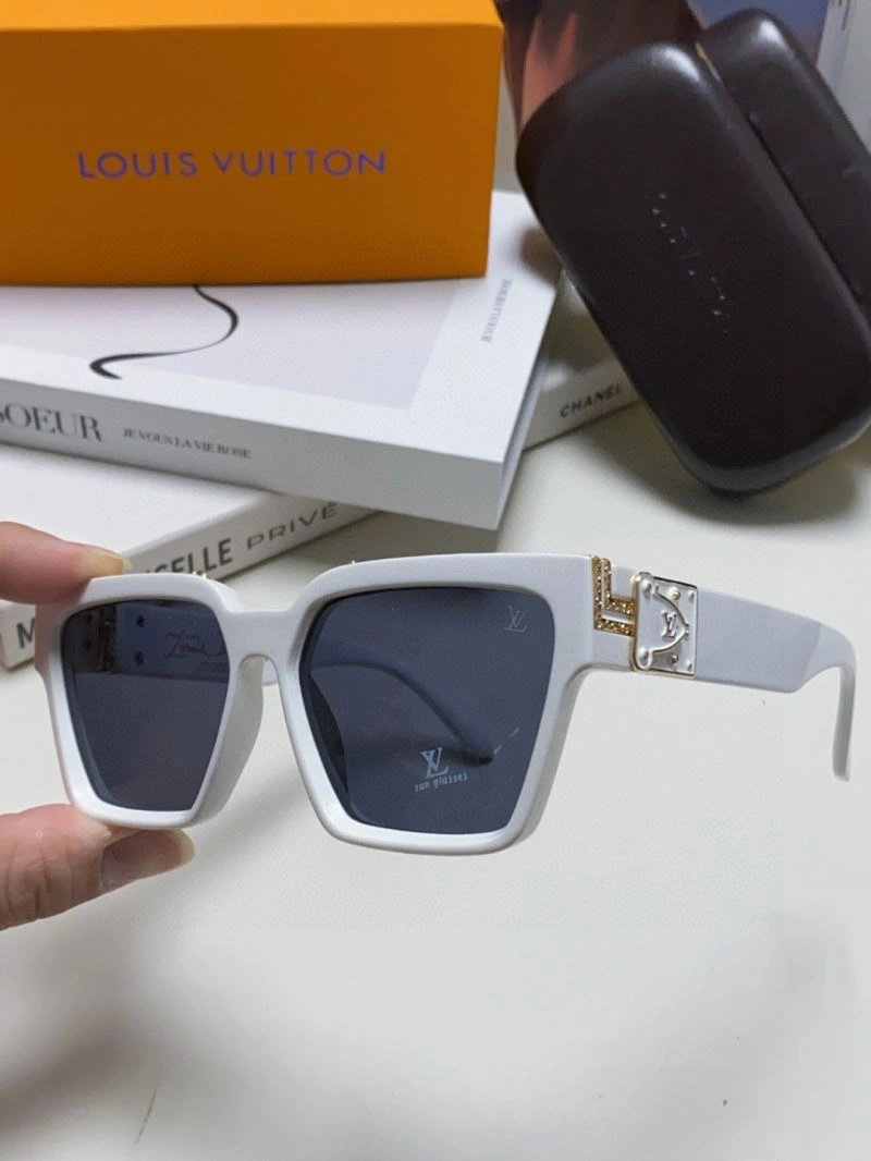 Precise copy Louis Vuitton Sunglasses