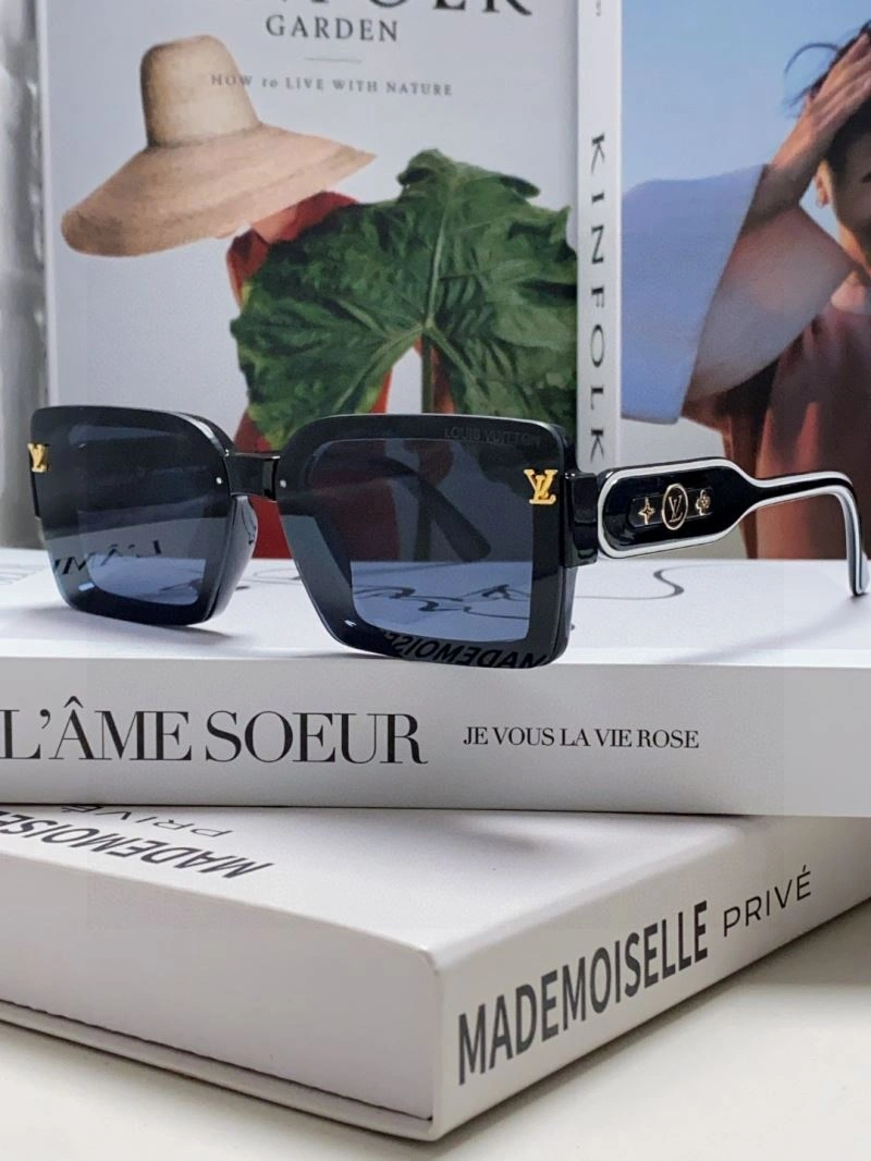 Brand-authenticated Louis Vuitton Sunglasses