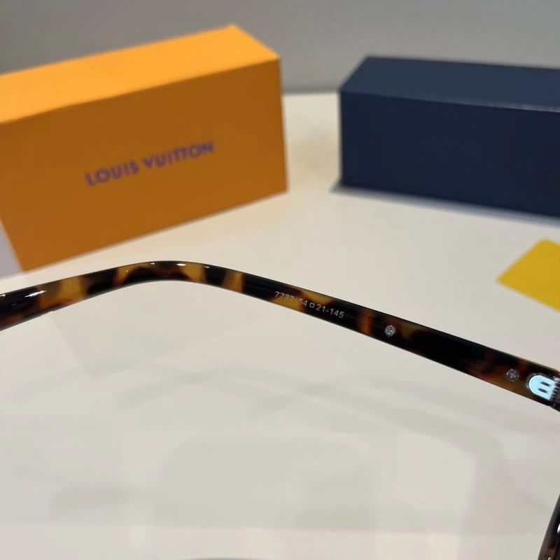 Reasonably priced Louis Vuitton Sunglasses