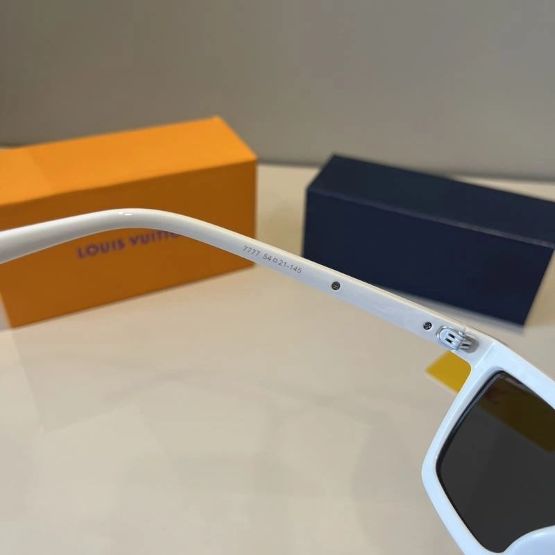 Reasonably priced Louis Vuitton Sunglasses