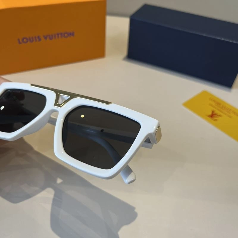 Reasonably priced Louis Vuitton Sunglasses