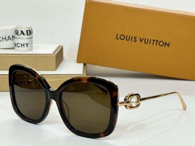 Exact replica Louis Vuitton Sunglasses