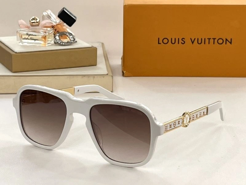 Exact replica Louis Vuitton Sunglasses