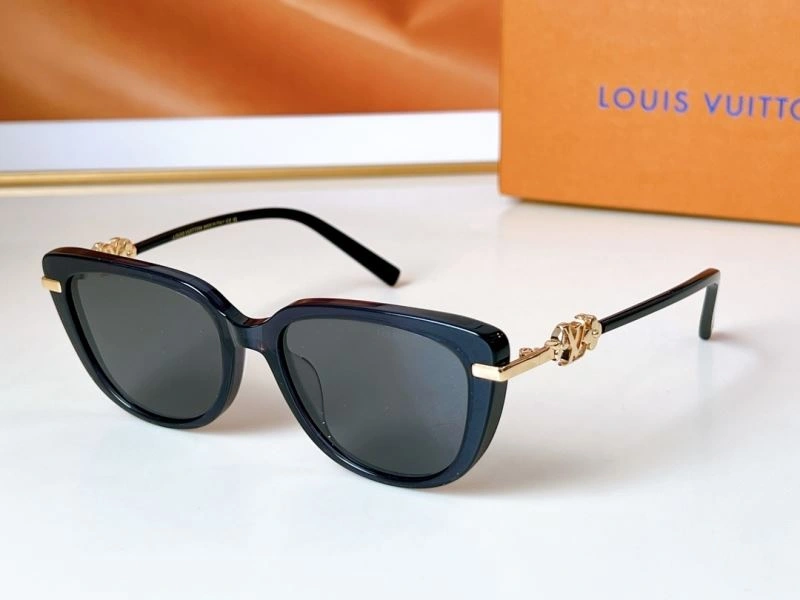 Accurate model Louis Vuitton Sunglasses