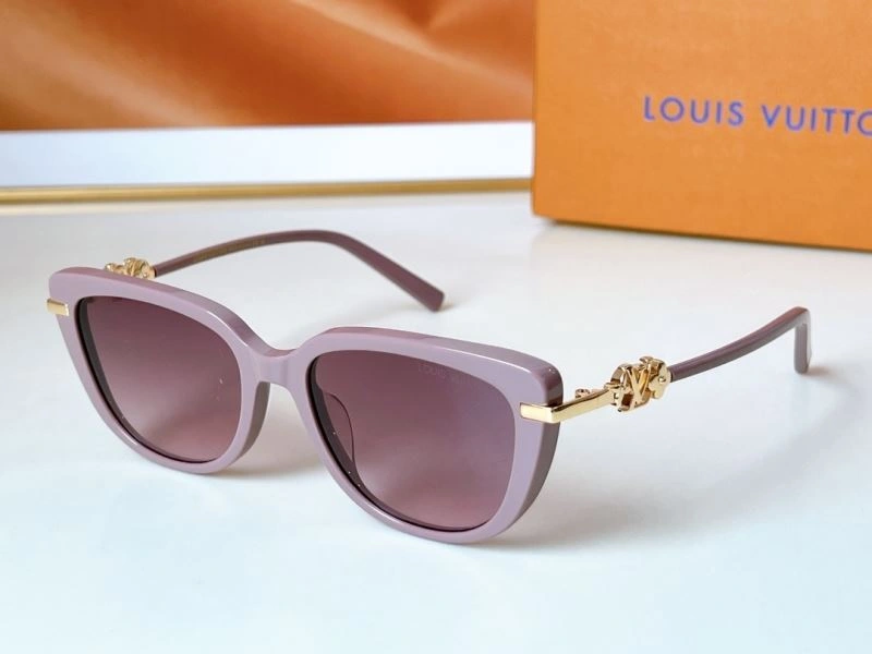 Accurate model Louis Vuitton Sunglasses