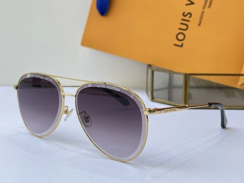 Accurate model Louis Vuitton Sunglasses