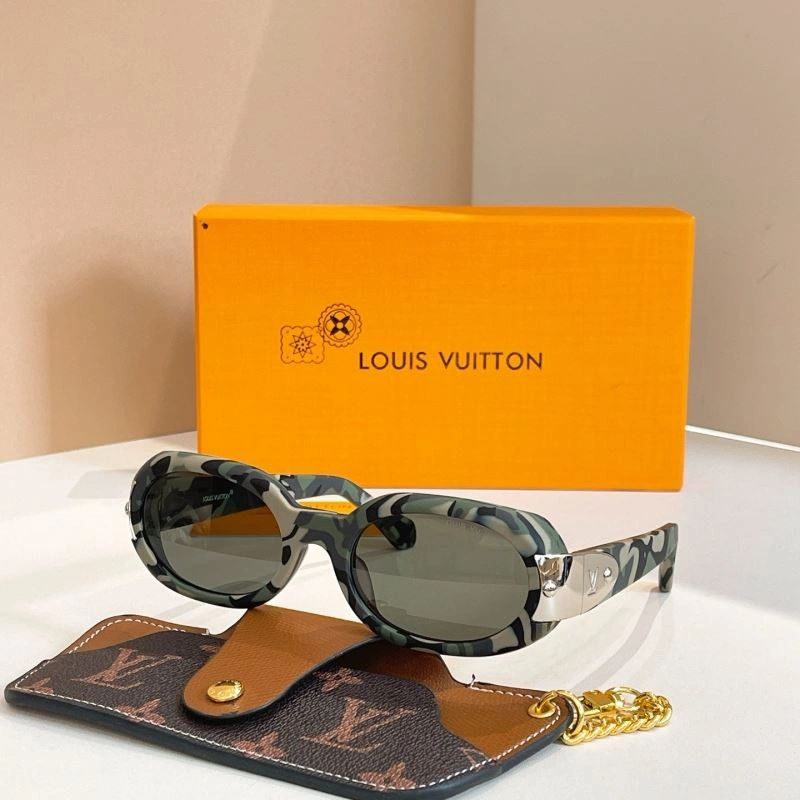 Accurate model Louis Vuitton Sunglasses