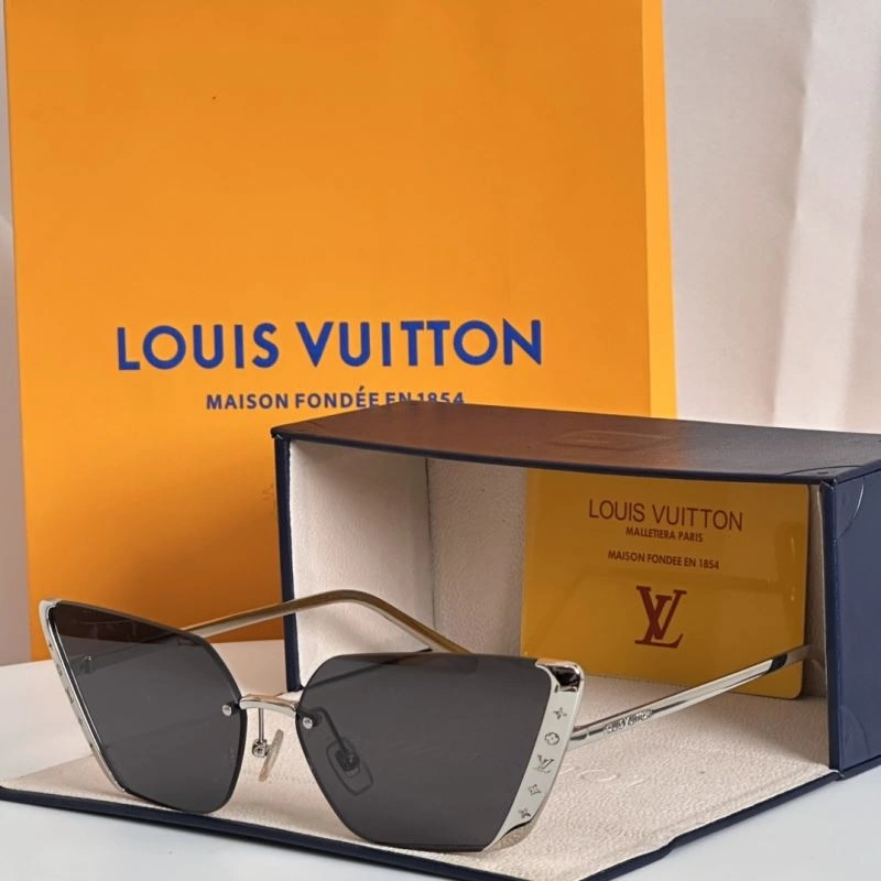 Exact replica Louis Vuitton Sunglasses