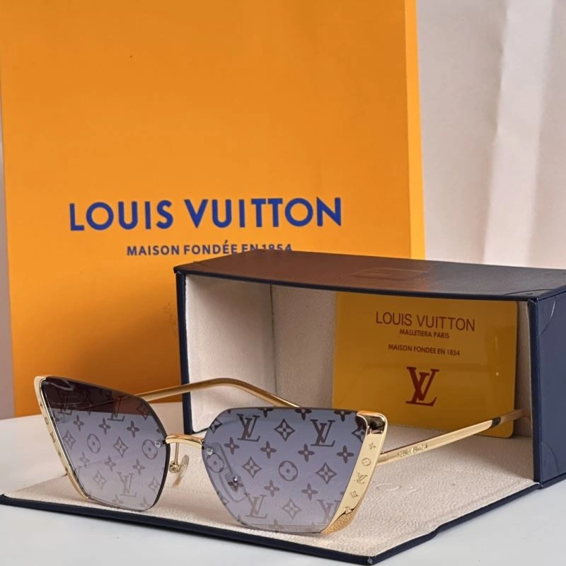 Exact replica Louis Vuitton Sunglasses