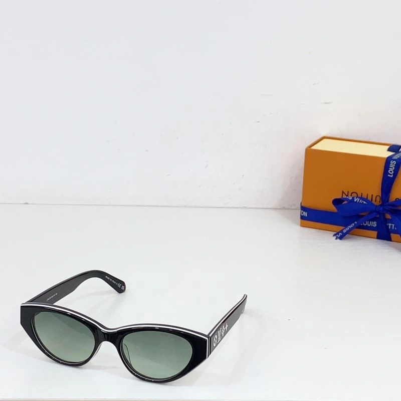 Exact replica Louis Vuitton Sunglasses
