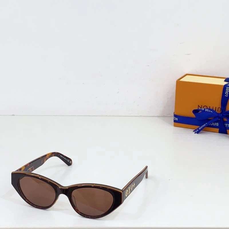 Exact replica Louis Vuitton Sunglasses