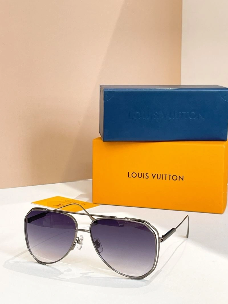 Accurate model Louis Vuitton Sunglasses