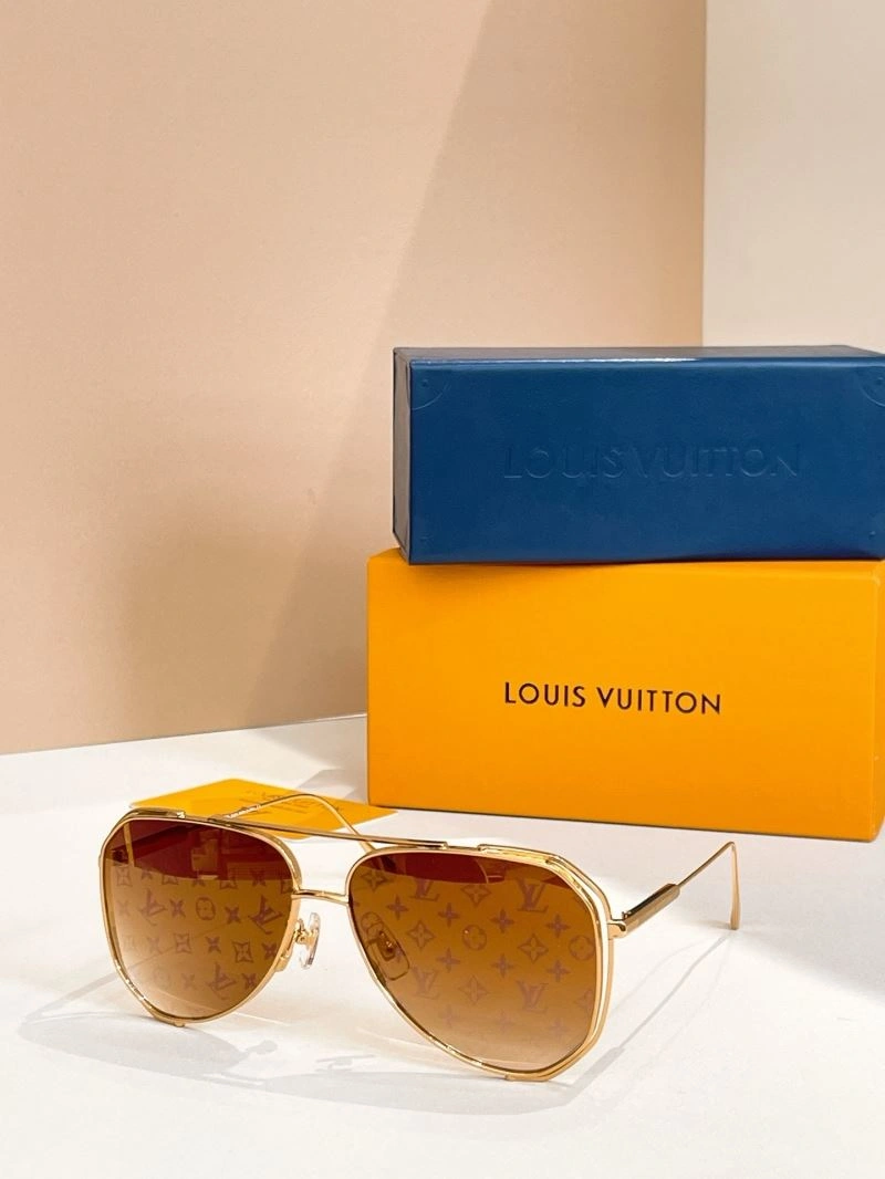 Accurate model Louis Vuitton Sunglasses