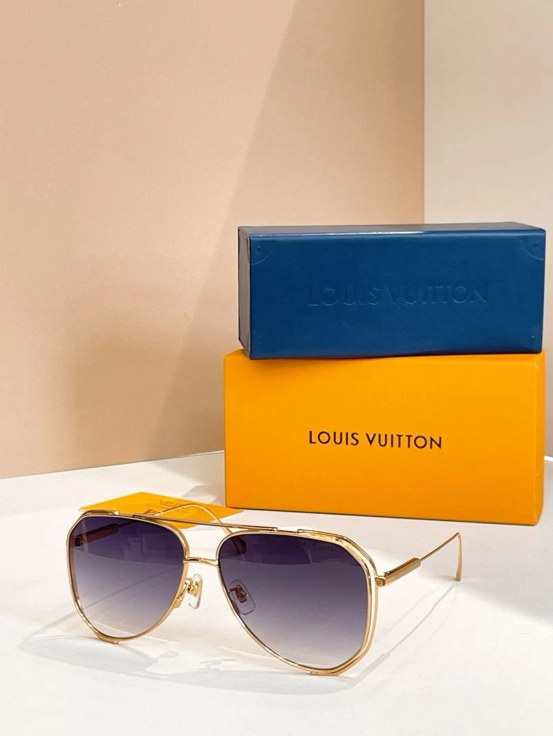 Accurate model Louis Vuitton Sunglasses