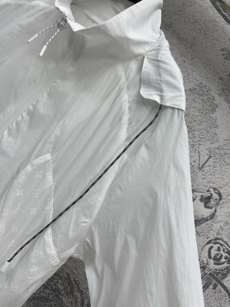 Brand-authenticated Louis Vuitton Sunscreen Jacket
