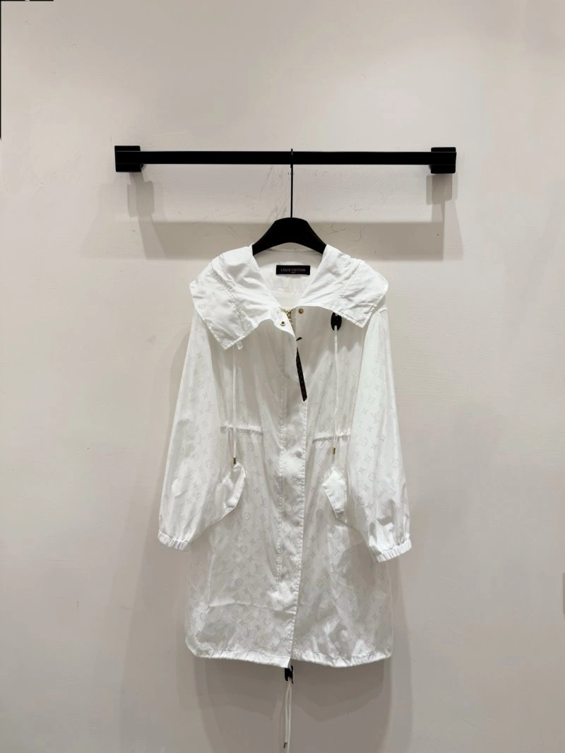 Brand-authenticated Louis Vuitton Sunscreen Jacket