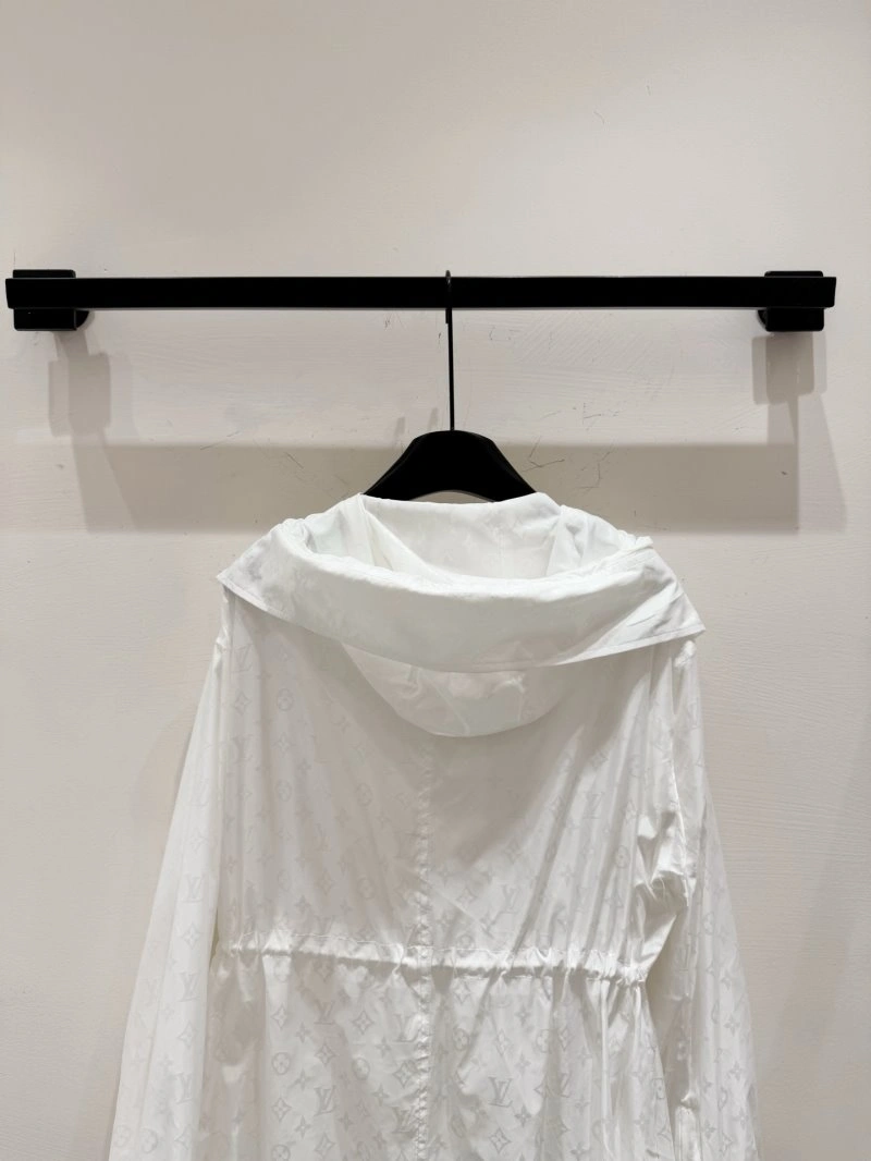 Brand-authenticated Louis Vuitton Sunscreen Jacket