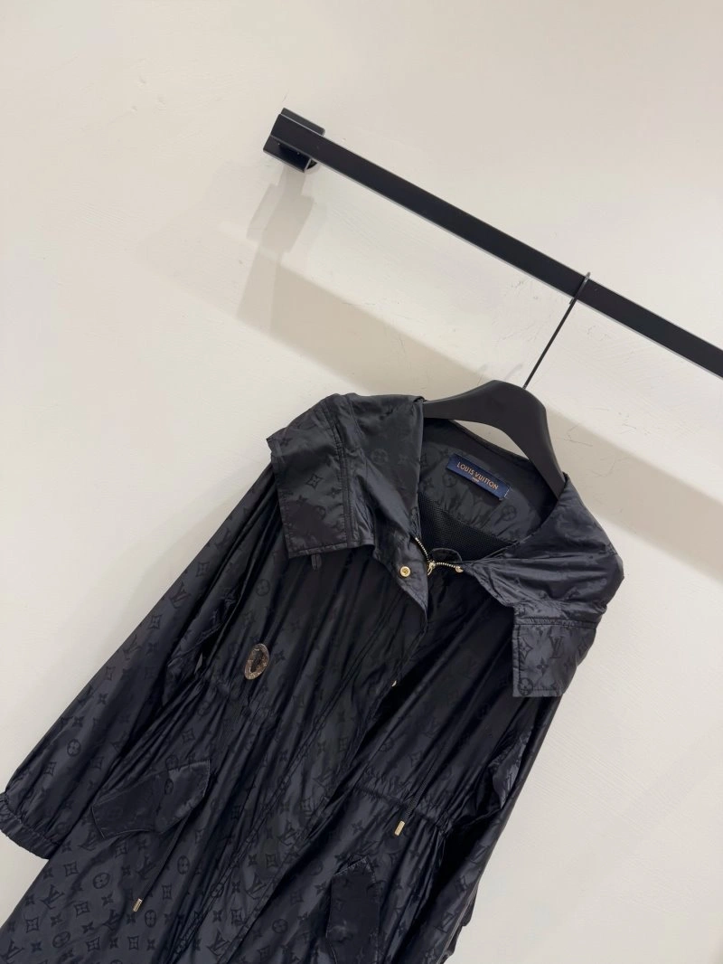 Genuine Louis Vuitton Sunscreen Jacket