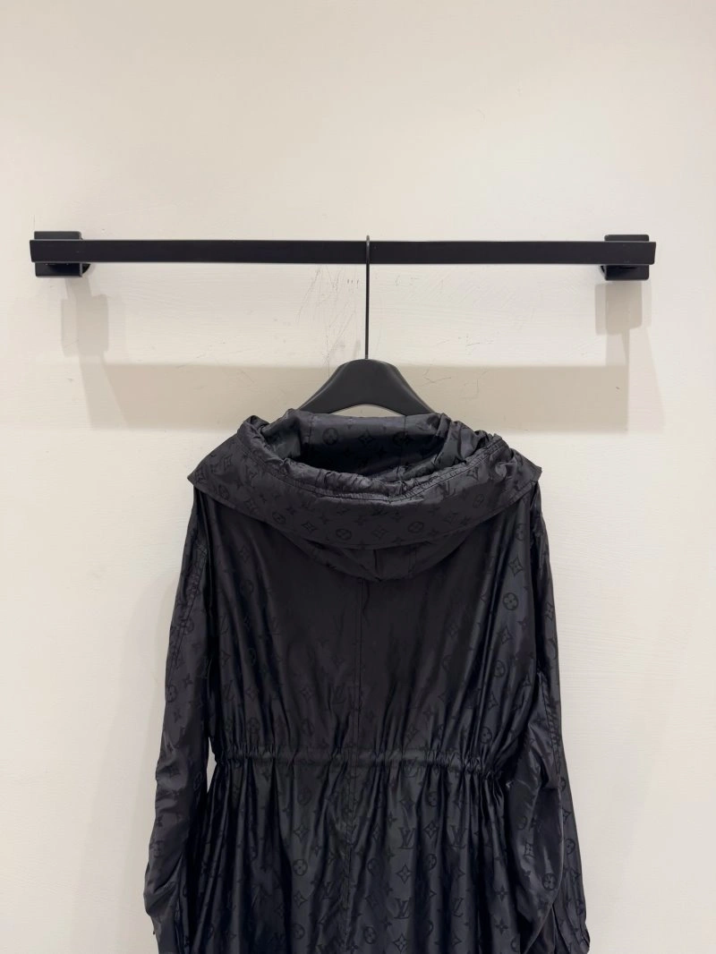 Genuine Louis Vuitton Sunscreen Jacket