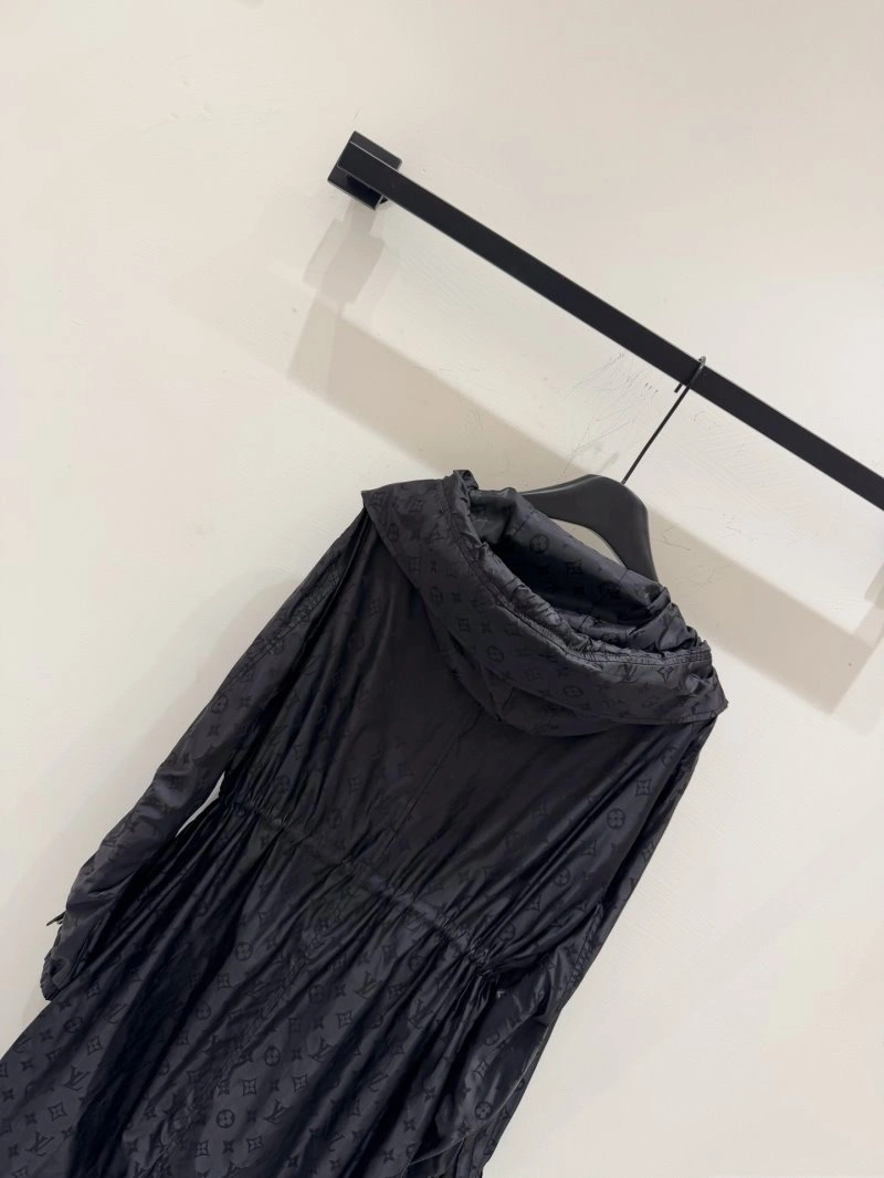 Genuine Louis Vuitton Sunscreen Jacket