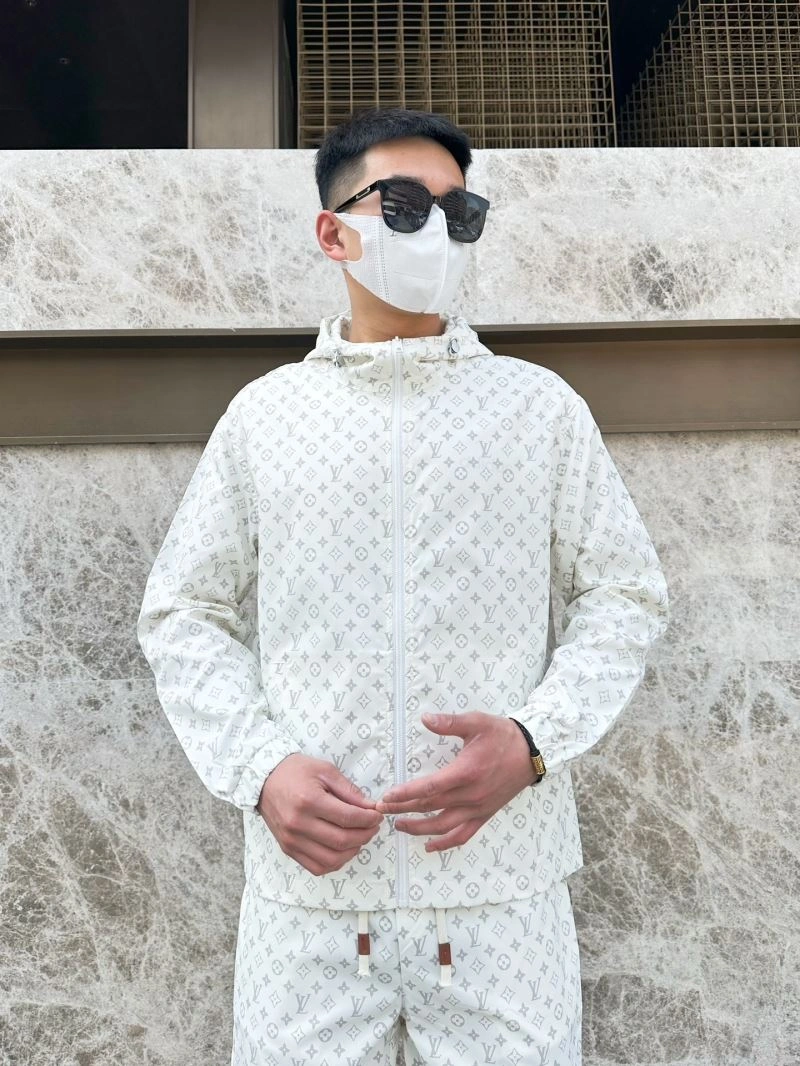 Cut-rate Louis Vuitton Sunscreen Jacket