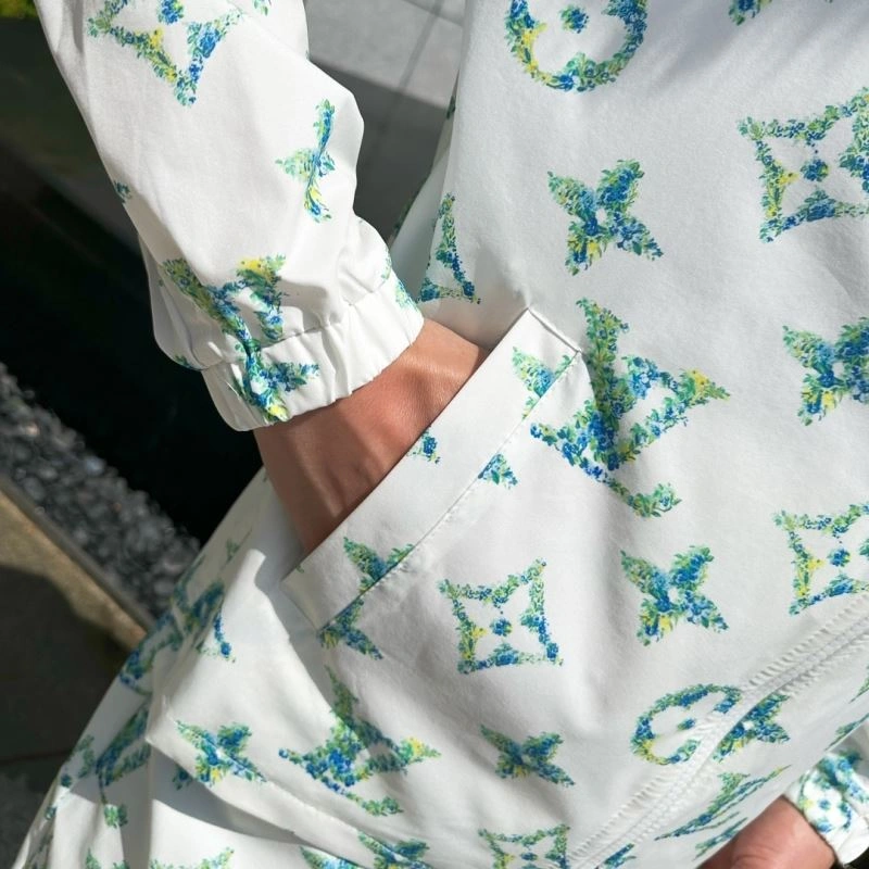 Accurate model Louis Vuitton Sunscreen Jacket