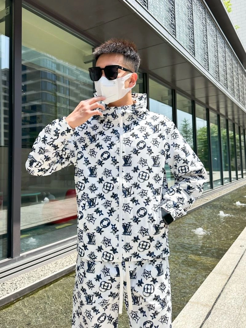 Genuine Louis Vuitton Sunscreen Jacket