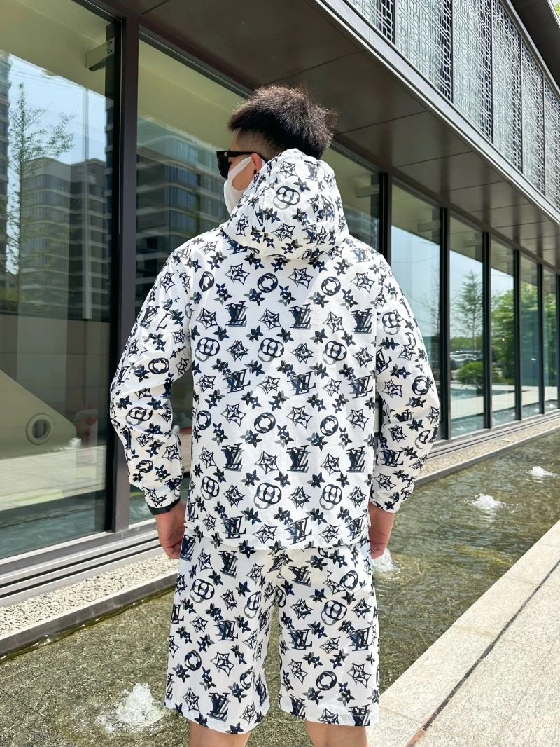 Genuine Louis Vuitton Sunscreen Jacket