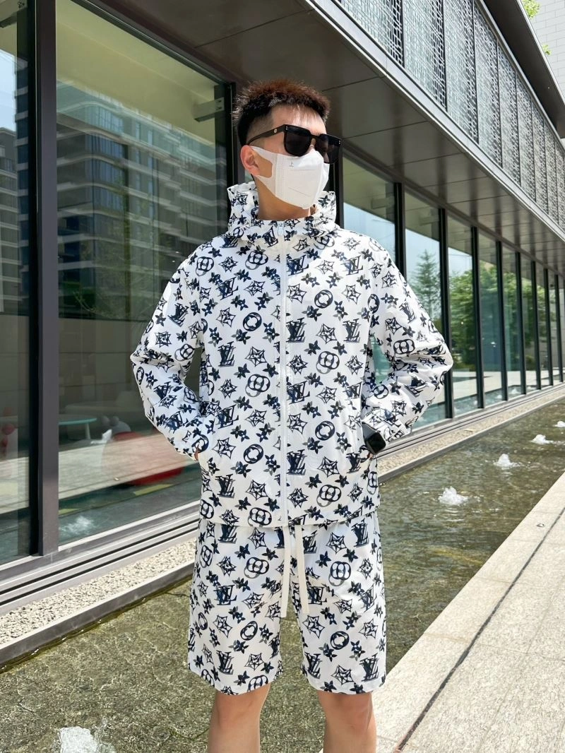Genuine Louis Vuitton Sunscreen Jacket
