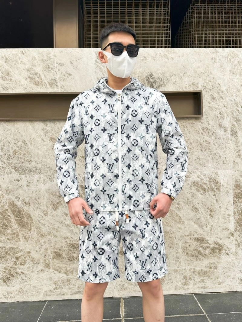 Low-cost Louis Vuitton Sunscreen Jacket