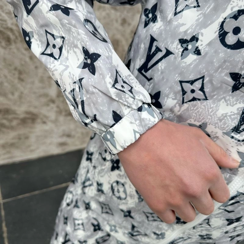 Low-cost Louis Vuitton Sunscreen Jacket