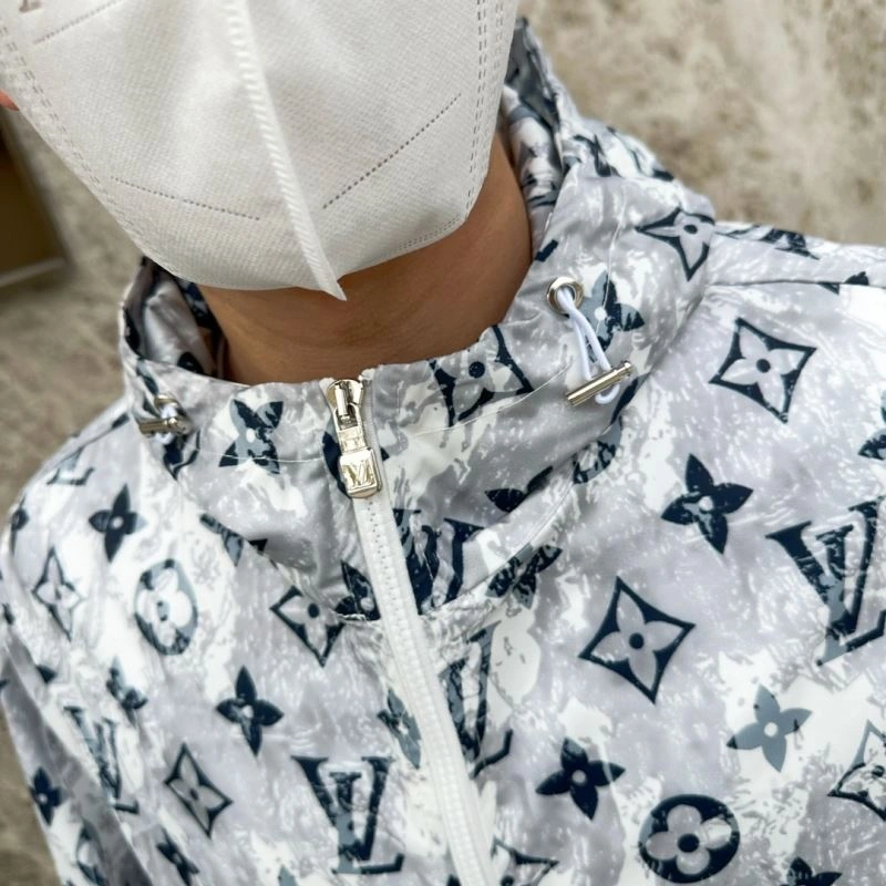Low-cost Louis Vuitton Sunscreen Jacket