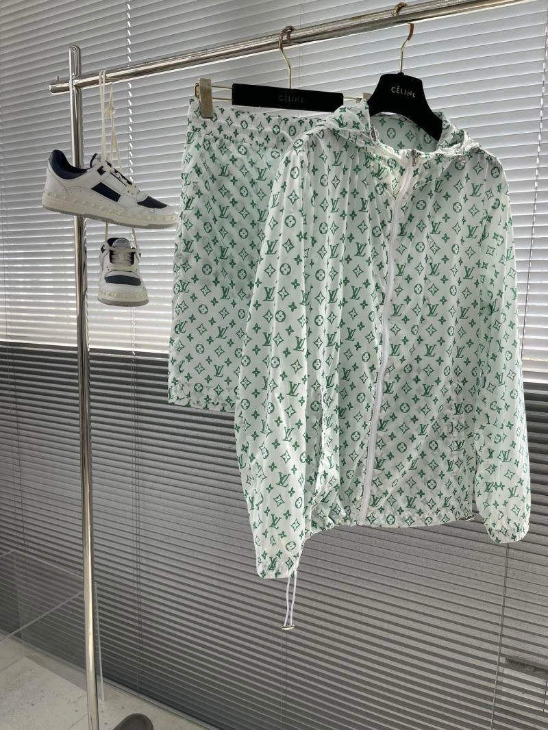 Genuine Louis Vuitton Sunscreen Jacket