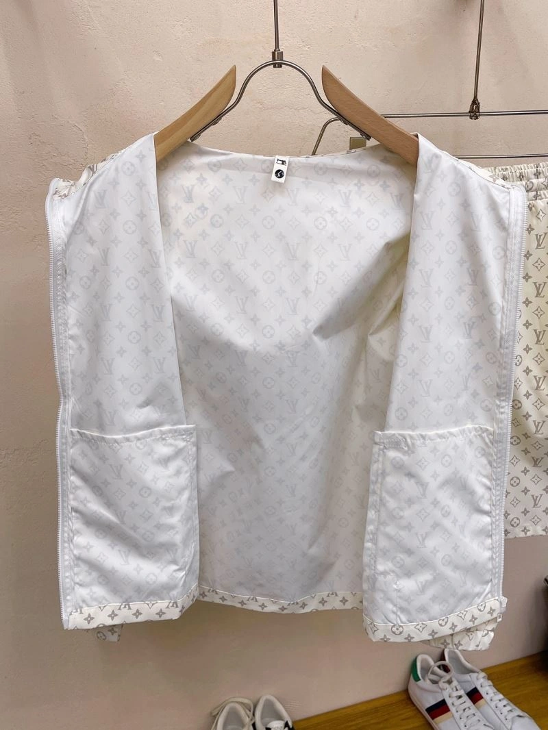 Low-cost Louis Vuitton Sunscreen Jacket