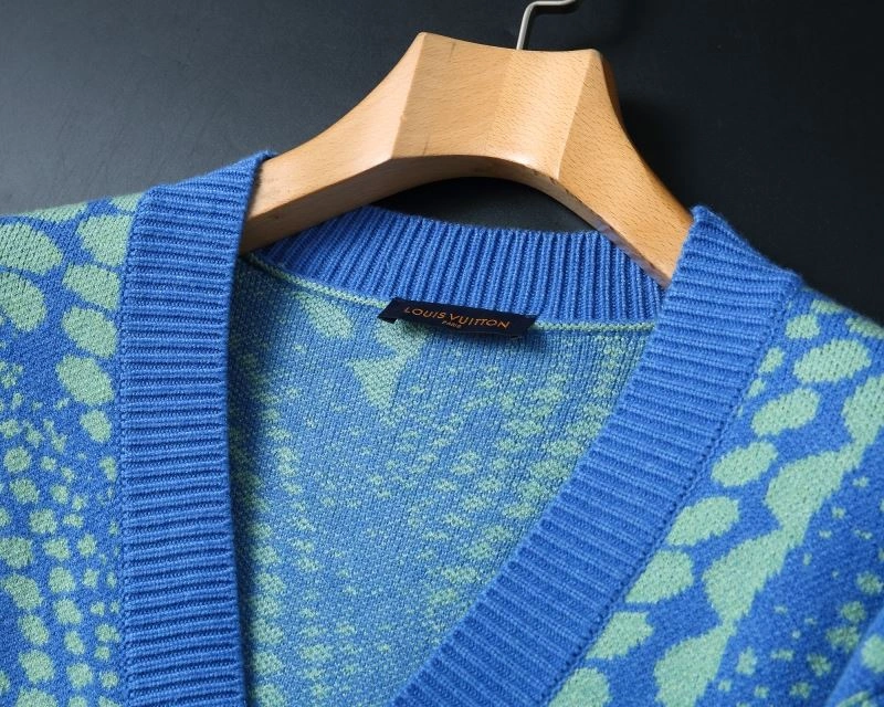 Top mirror Louis Vuitton Sweaters