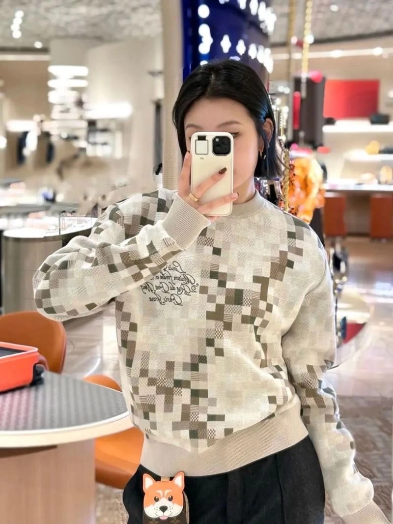 Precise copy Louis Vuitton Sweaters