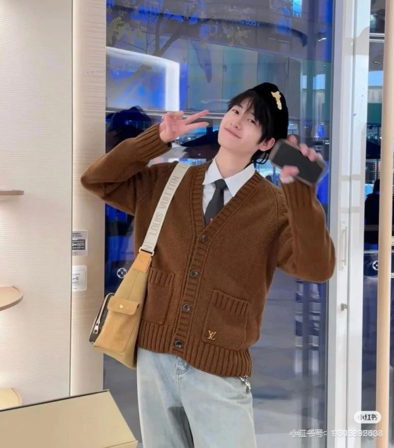 Mirror quality Louis Vuitton Sweaters